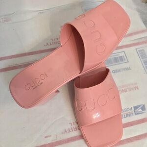 Gucci | Shoes | Gucci Wild Rose Pink Rubber Gg Logo Slides Heel Mules ...